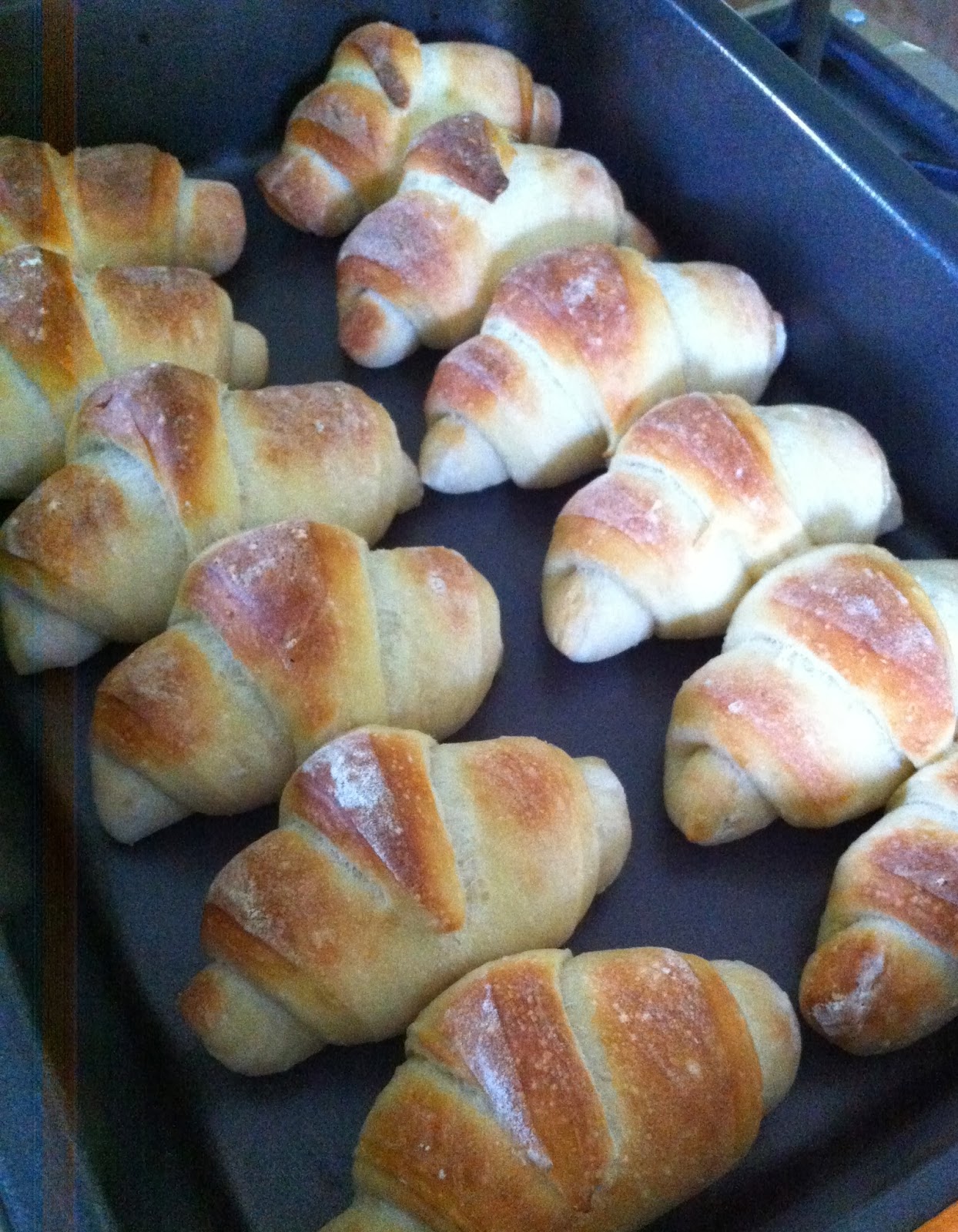 The Happy Larder: Bread rolls