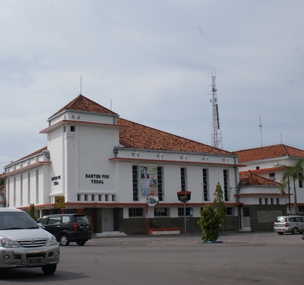 Ala Tegal: Pasar Kaget Kota Tegal Balai Kota Lama