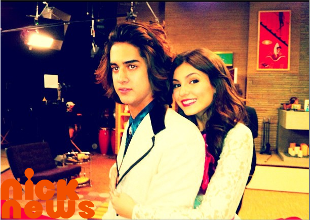 Novo episódio de Victorious "The Slap Fight" | NickNews