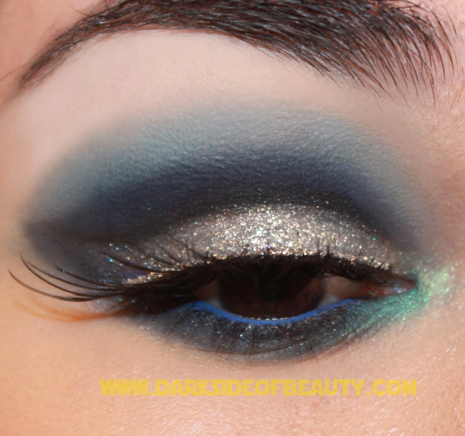 The Dark Side of Beauty: Top 5: Indie Eyeshadows