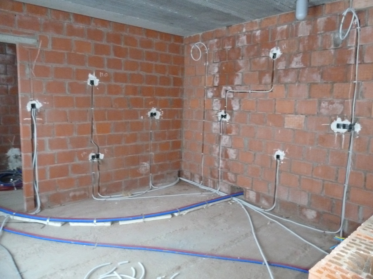 La Construction de notre Maison: Electricité