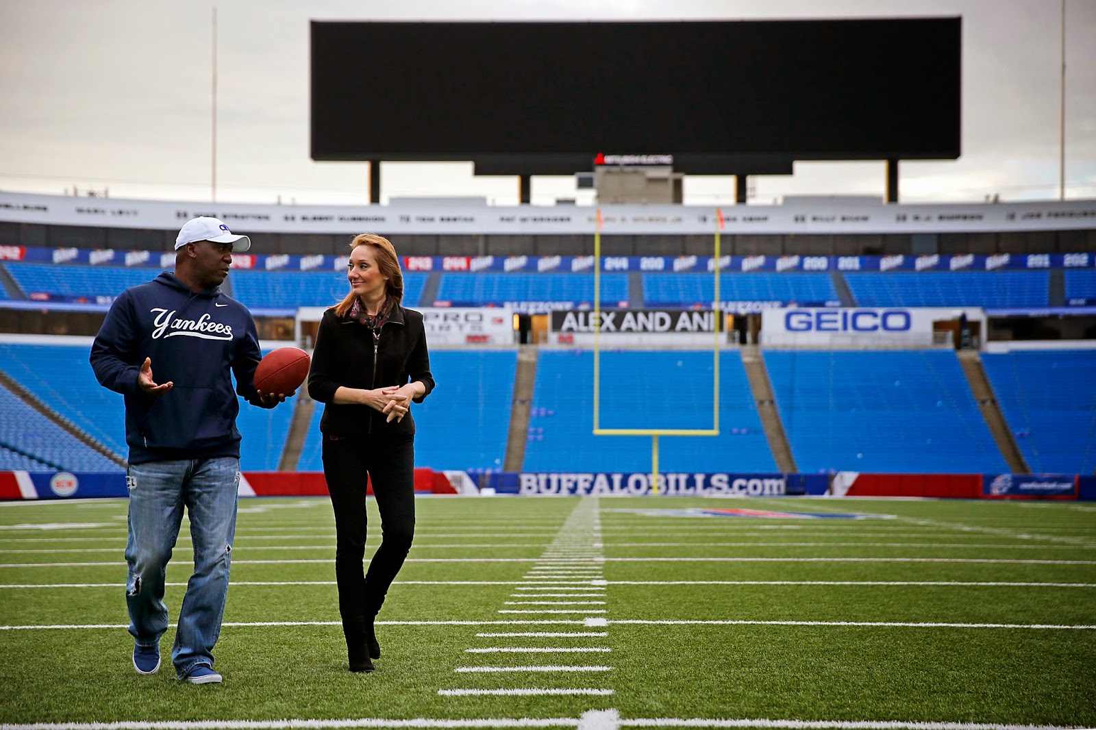 Bleeding Yankee Blue: EXCLUSIVE INTERVIEW: NANCY NEWMAN