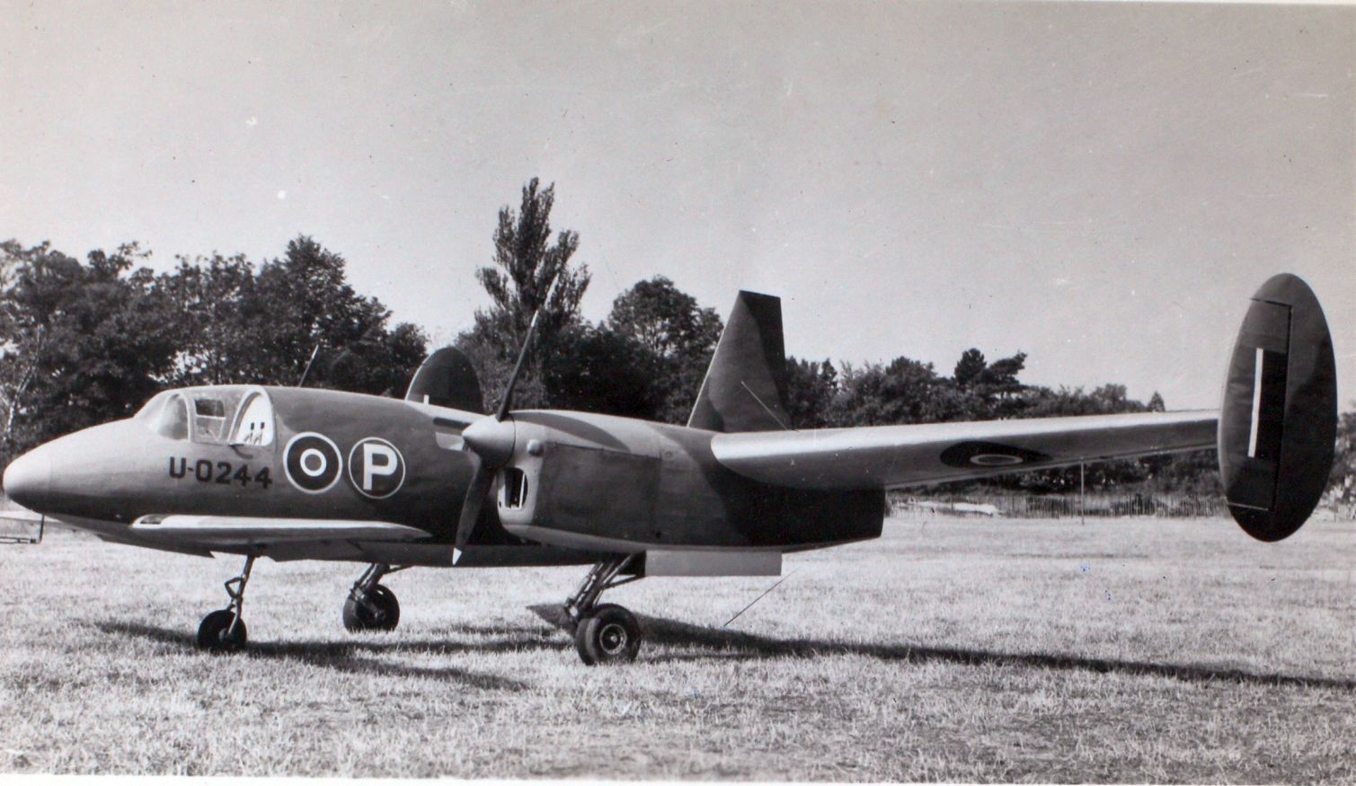 Airplanes in the skies + FAF history: Miles M.39B Libellula