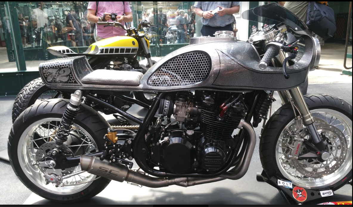Kawasaki Zephyr | NOVEMBER CUSTOMS - RocketGarage - Cafe Racer Magazine