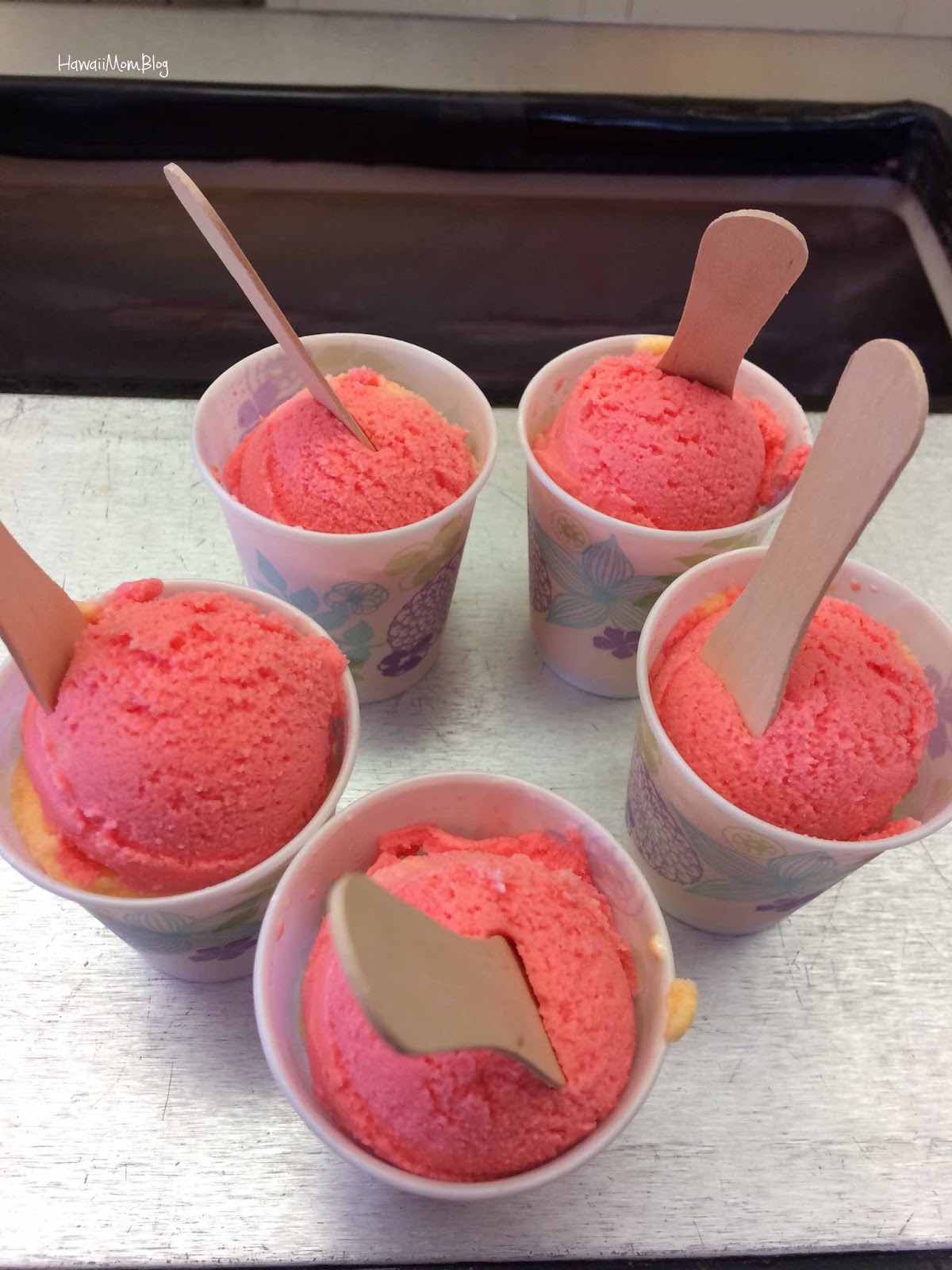 Hawaii Mom Blog: Visit Maui: Tasaka Guri-Guri