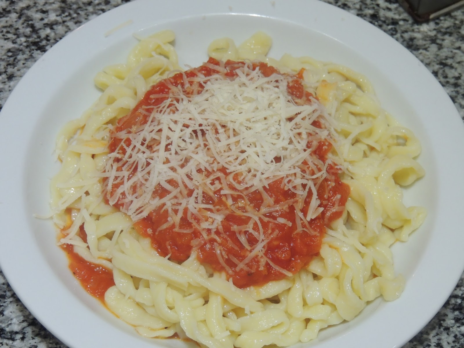 Recetas para rústicos : Tallarines con tuco