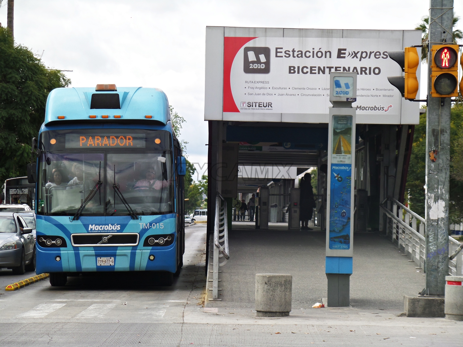 AYCAMX - Autobuses y Camiones México : Camiones Jalisco 15. Macrobús