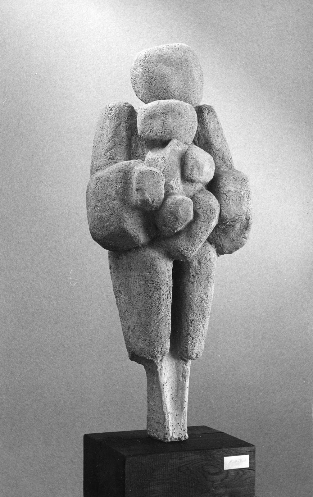 Mieke Coppens-Frehe: Sculptures made in concrete