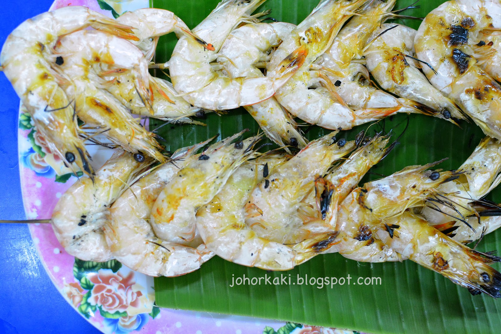 Serkam Medan Ikan Bakar in Malacca Umbai Pantai Beach |Tony Johor Kaki ...