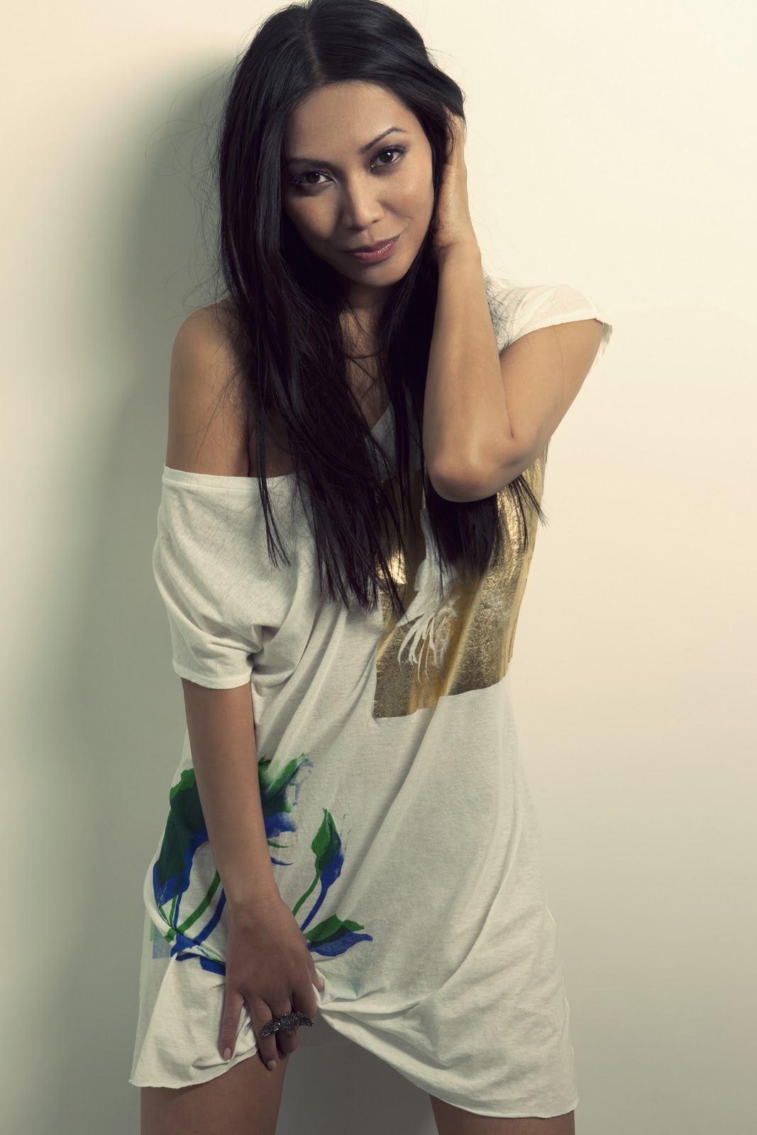 EUROVISION ADDICT: France 2012: From Indonesia to Eurovision - Anggun