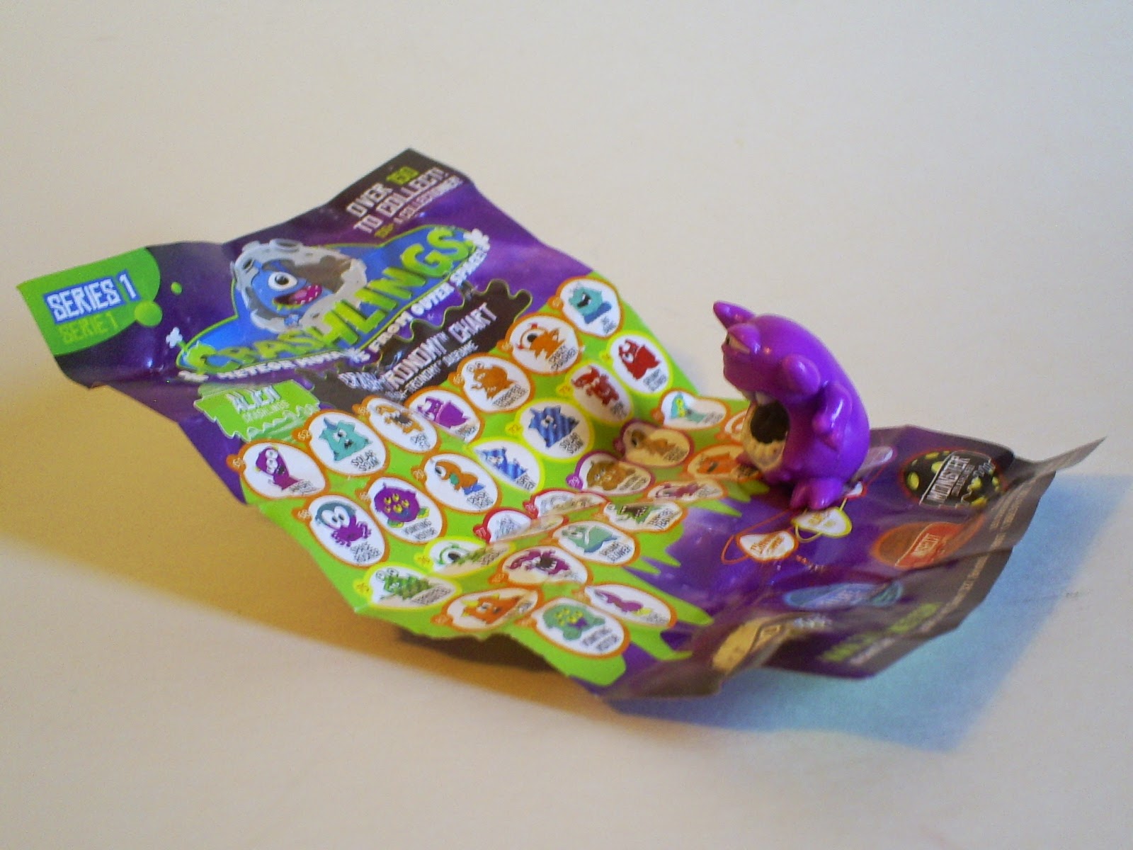 That Figures: REVIEW: Crashlings Alien Chew F O