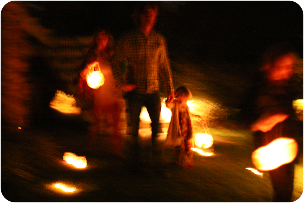 You know how we're an art family...: our Martinmas lantern walk