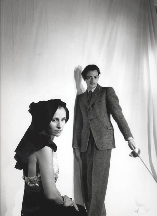30 Black and White Photographs of Gala and Salvador Dalí From Between ...