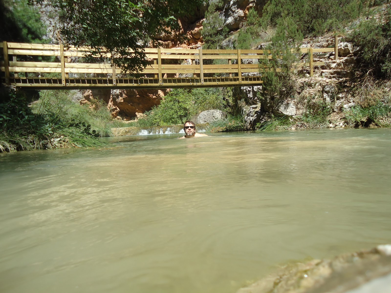 FRESCOS BAÑOS EN RICAS POZAS