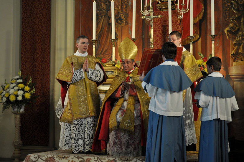 Pro Misa Tradicional en Ciudad Real: Solemnidad de Cristo Rey en Chicago