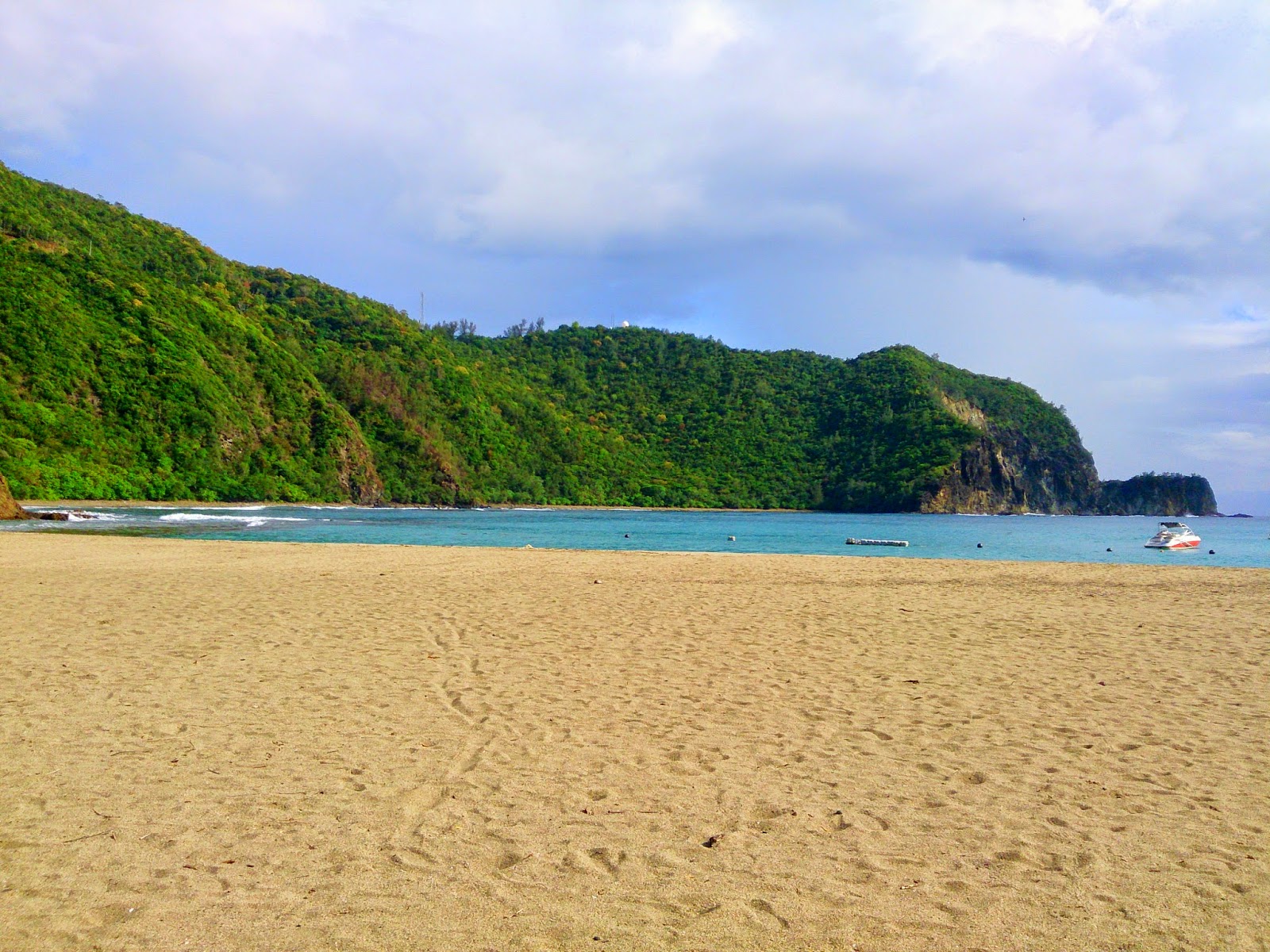 Baler, Aurora attractions - Dicasalarin Cove