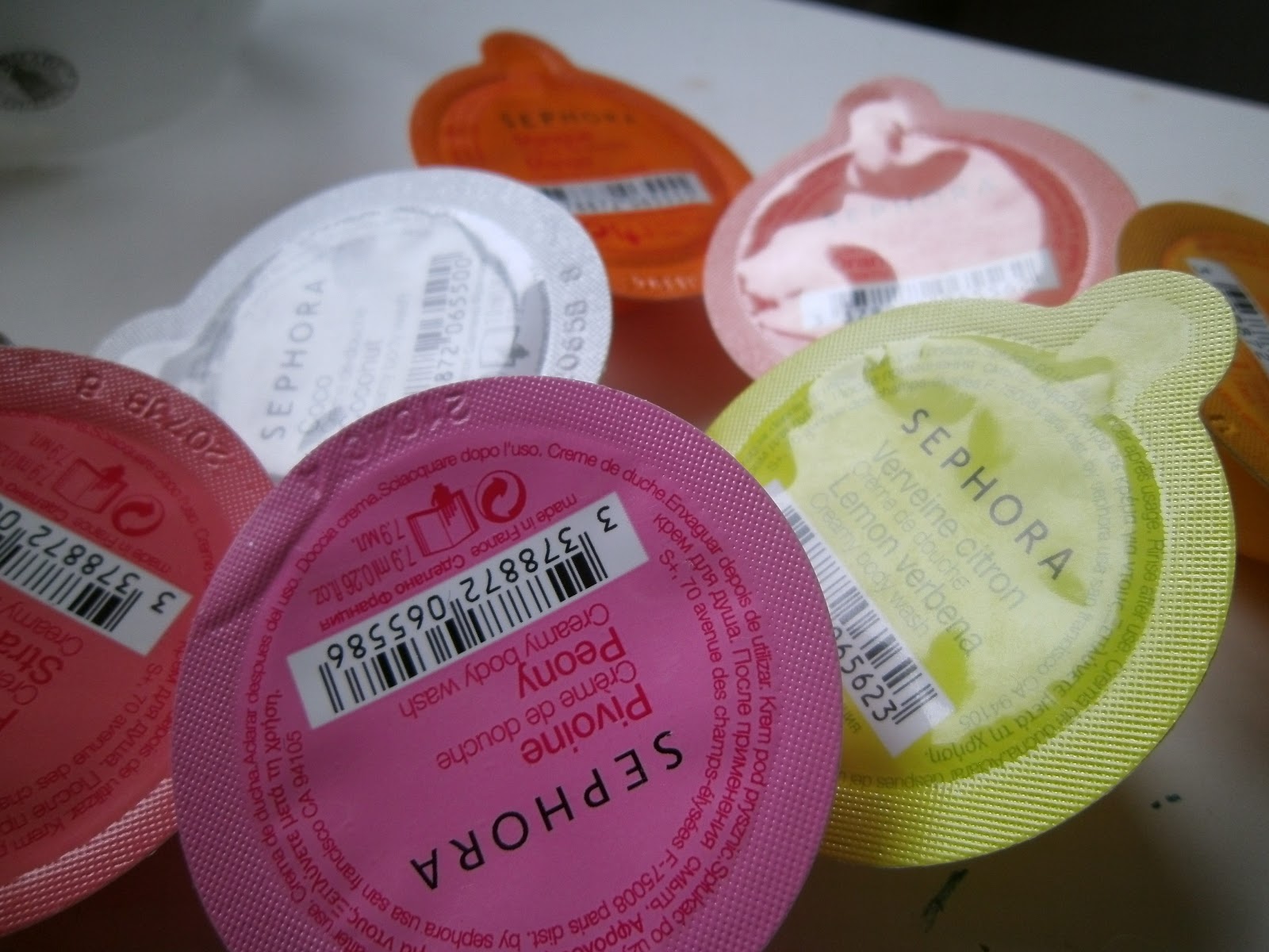 We Love This: Sephora Douche Crème Cups