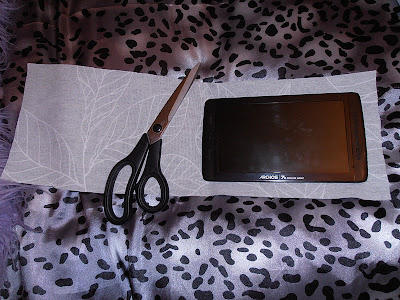 Doing It In Style: Make your own tablet/kindle case tutorial