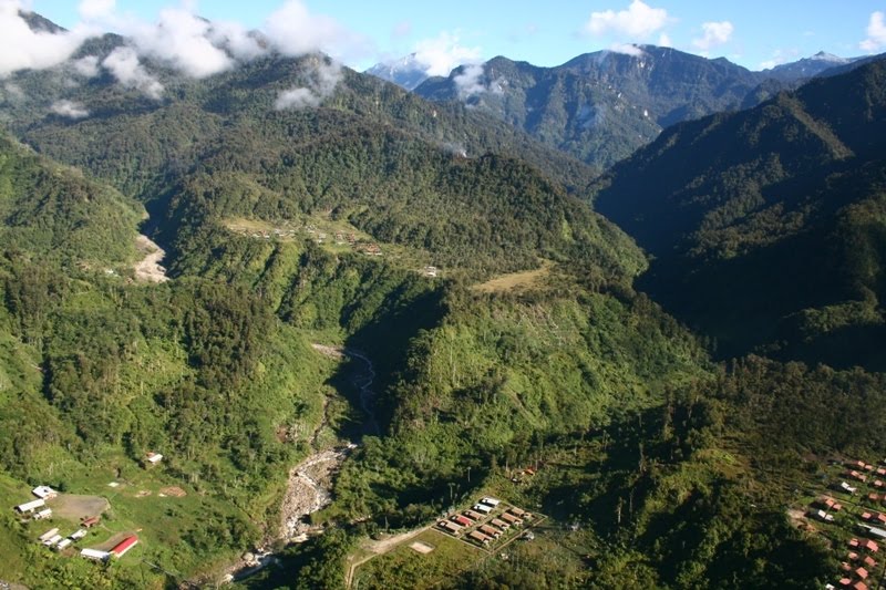 Profil Pribadi: KAMPUNG-KU AROANOP