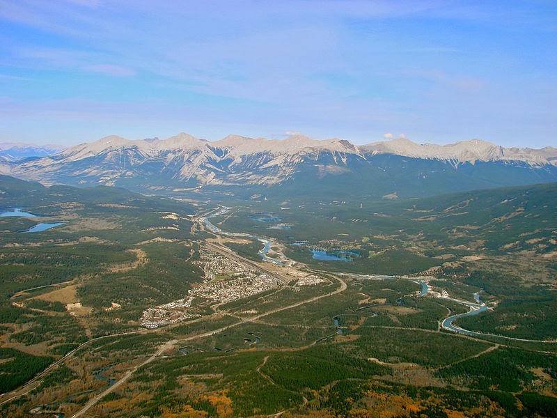 Big Daddy Dave: Jasper Alberta Canada – For Railroad Fans!