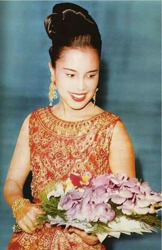 Queen Sirikit in Younger Days: 40 Beautiful Color Photographs of the ...