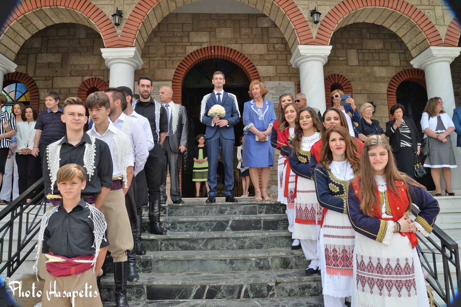 KOLINDROS PRESS: Ο γάμος του Αλέξανδρου και της Ελένης με «άρωμα» Κρήτης!
