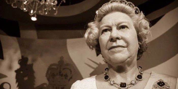 IMF Impossible Mission Force: Buckingham Palace Ammette la Regina ...