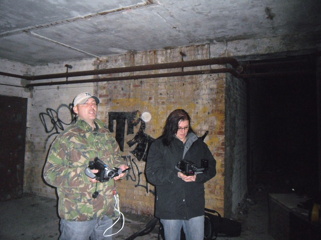 HAUNTED EARTH, A GHOST AND AN ABANDONED WW2 AIRFIELD | Haunted Earth`s ...