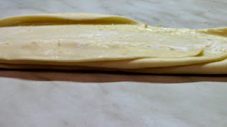 U kuvanju masta pravi svasta: PARATHA - INDIJSKI TANKI PUTER - HLEB