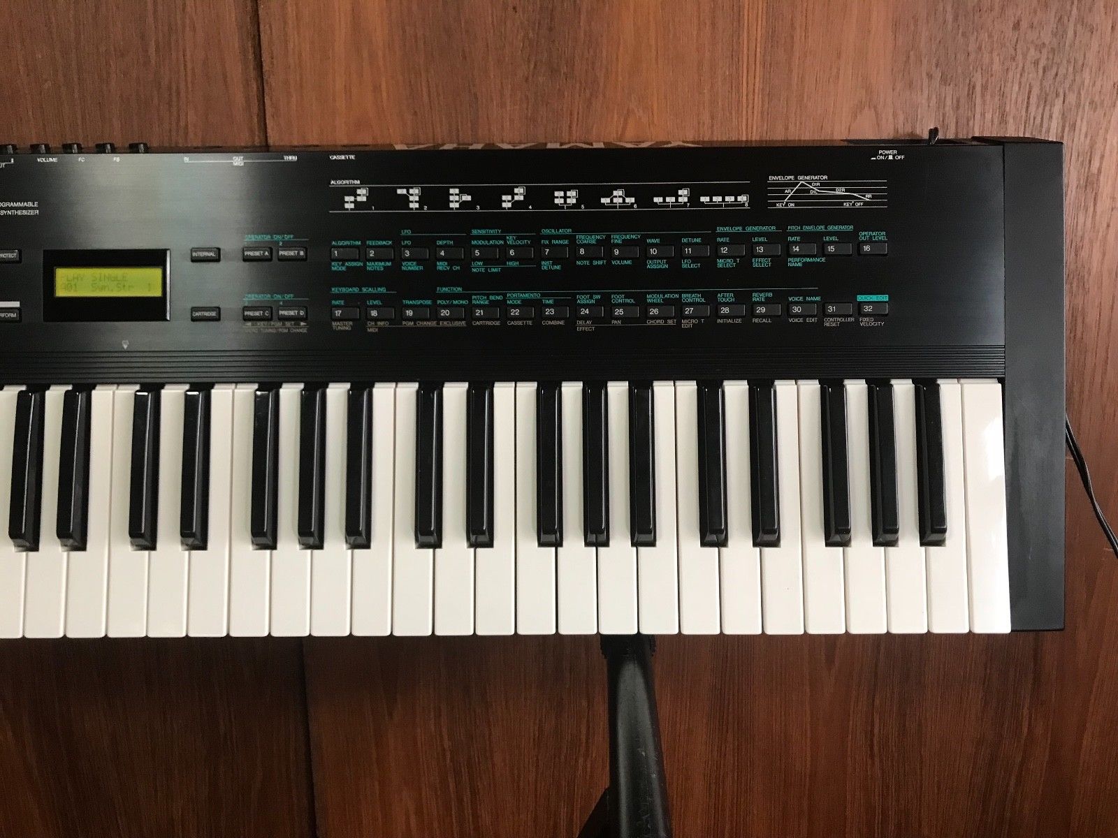 MATRIXSYNTH: YAMAHA V2 Digital Programable Algorithm synthesizer