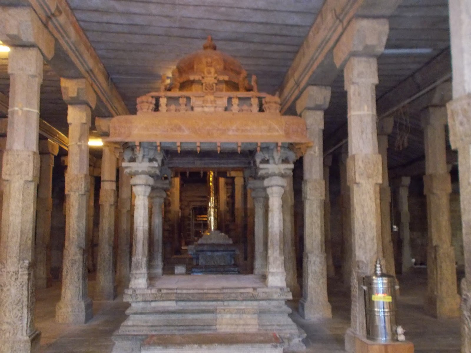 Navathirupathi Tourist Guide: Thirukurungudi Perumal Temple