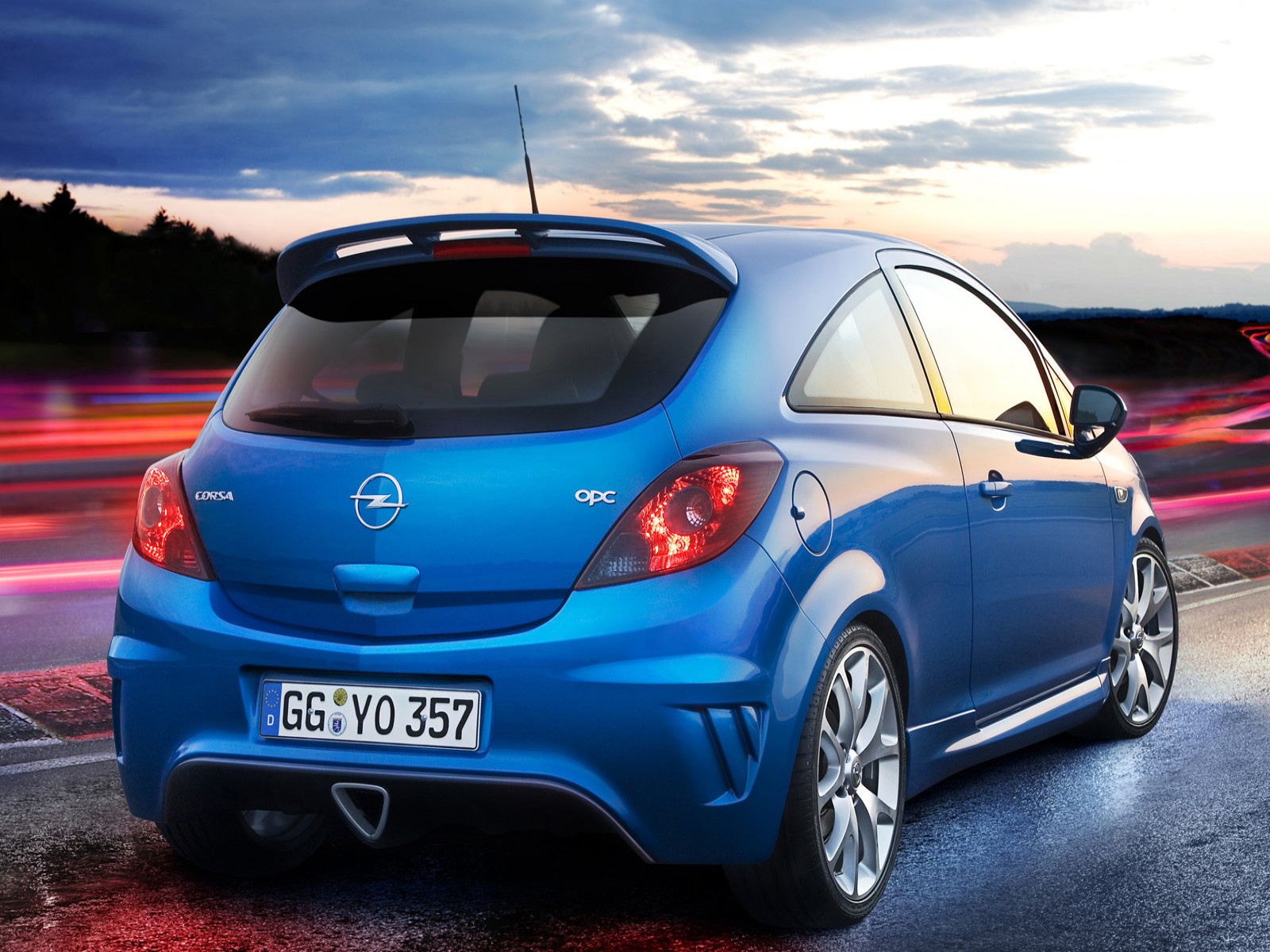 Car Pictures: Opel Corsa OPC 2008