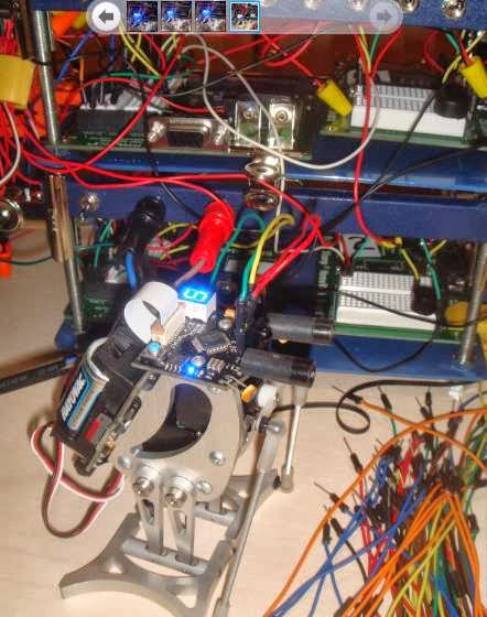 BIG BRAIN TECHNOLOGIES: Penguin with 12 Brains - BASIC Stamp Supercomputer