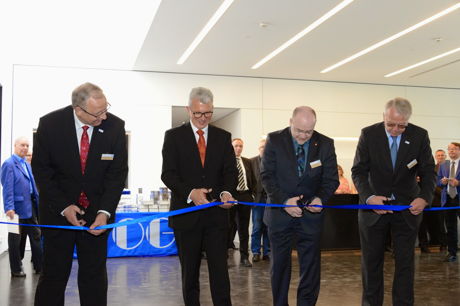 -SACHS Ausstellung der ZF Friedrichshafen AG- in Schweinfurt feierlich ...