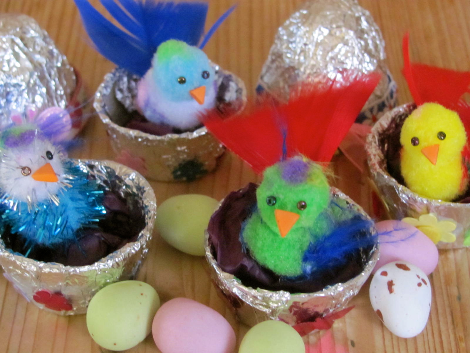Jumble Tree: Easter Surprise! Easy egg box craft