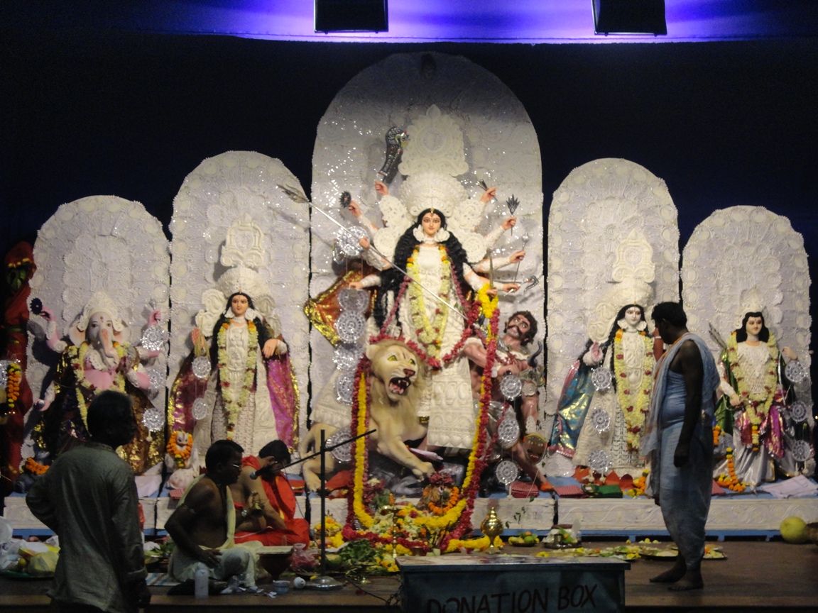 MULUND DURGA PUJO, Kalidas Natya Mandir Complex, MULUND WEST