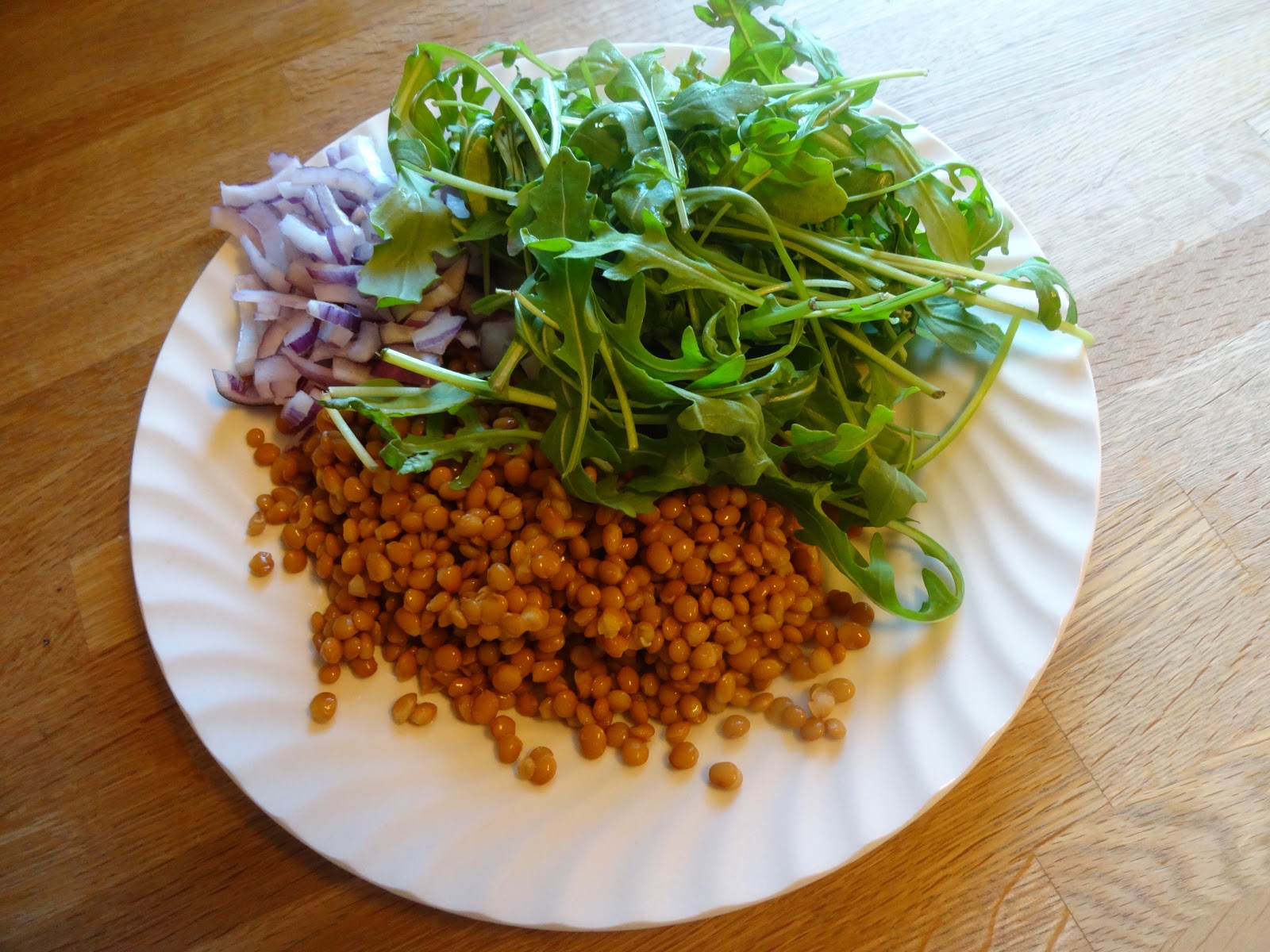 Edels Mat : Pastasalat med pesto, skinke og linser