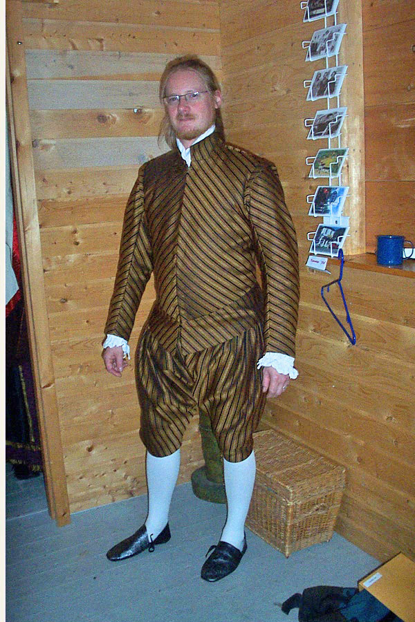 My SCA Garb: Men's SCA garb gallery