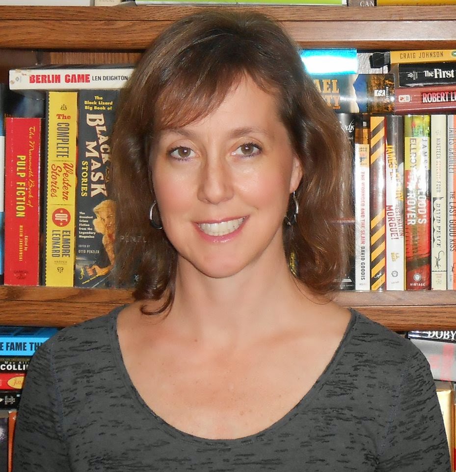 Debbie's Book Bag: Blog Tour Stop: Sugar and Iced by Jenn McKinlay ...