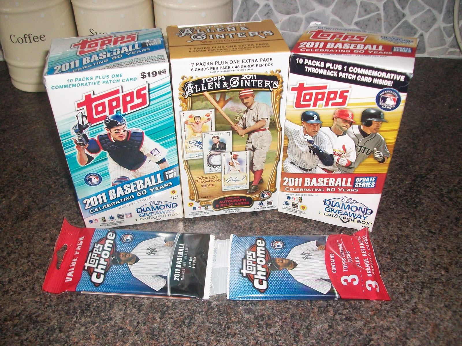 THE PURSUIT OF 80's(ness): Another pile of baseball cards