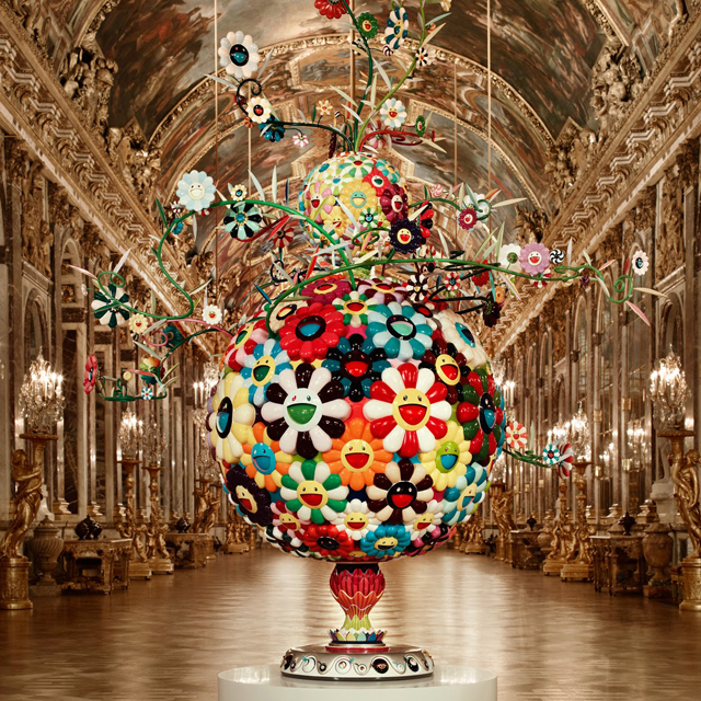 Sculpture II: Takashi Murakami: Flower Matango Palace of Versailles