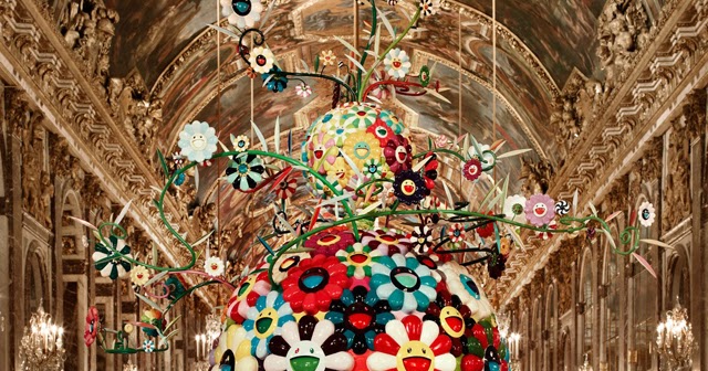 Sculpture II: Takashi Murakami: Flower Matango Palace of Versailles