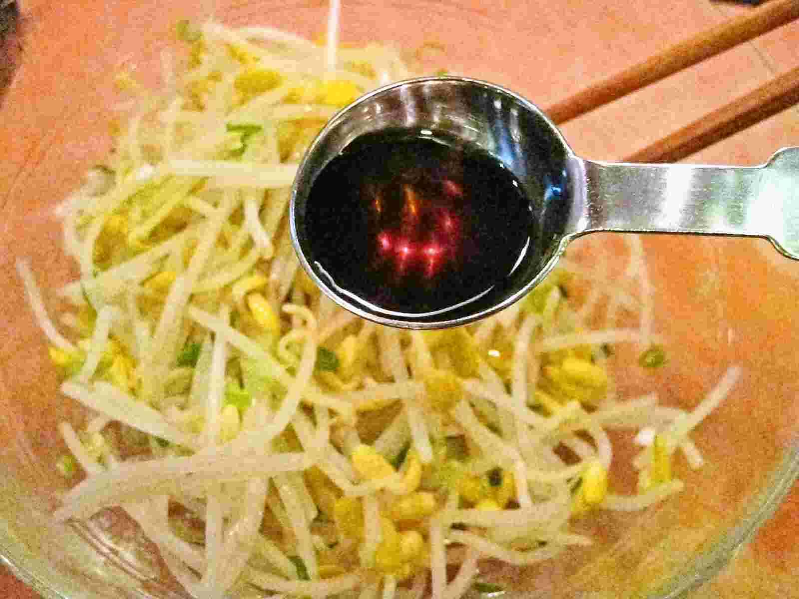 Recipes for Tom: Daizu moyashi no namuru / soybean sprout namul salad