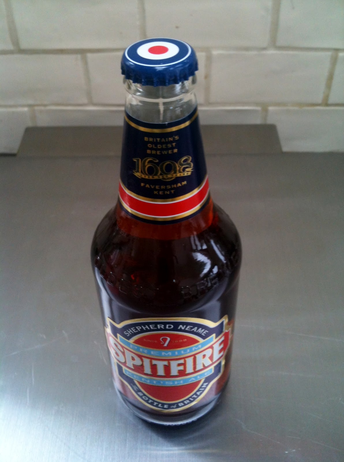 Kentbeachcomber: A Master Brewer's view of Spitfire bottled beer