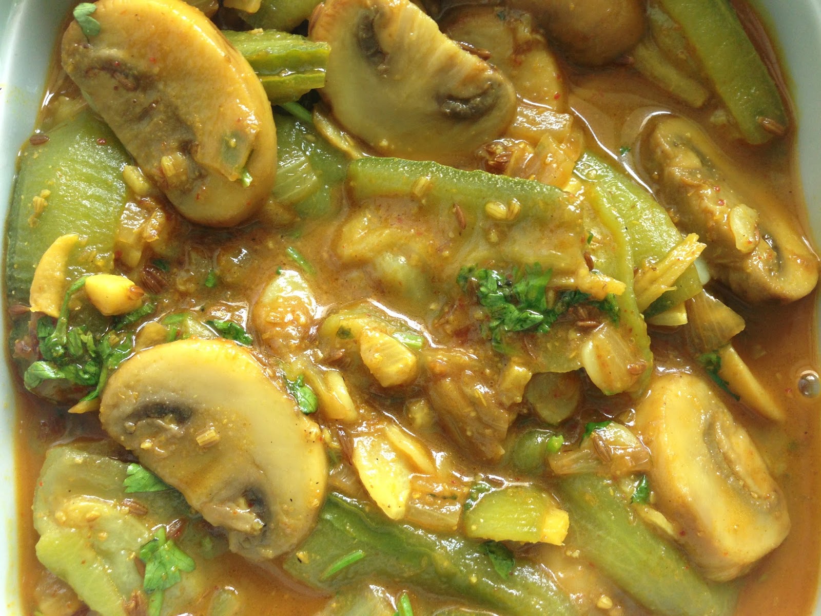 Sanju cooks...!: Turai & Mushroom (Ridge Gourd or Chinese Luffa)