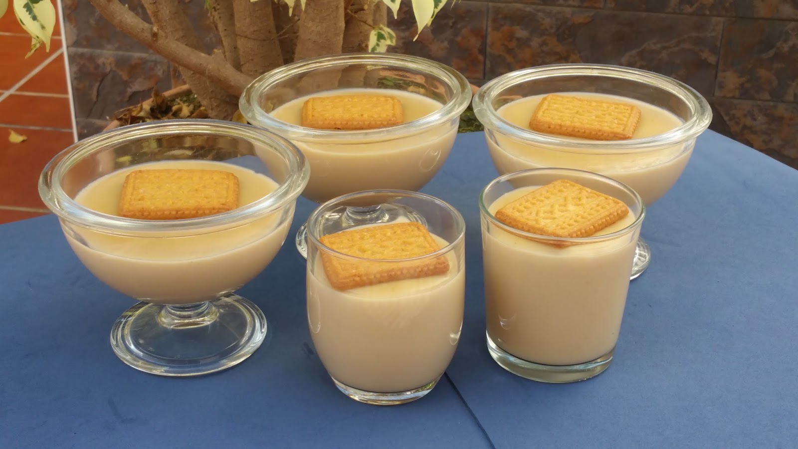 Luzmary y sus recetas caseras: POSTRE DE GALLETAS RELIEVE EN THERMOMIX.