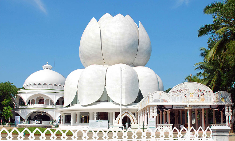 Architecture and Design: LOTUS FLOWER - AN INSPIRATION FOR ARCHITECTS