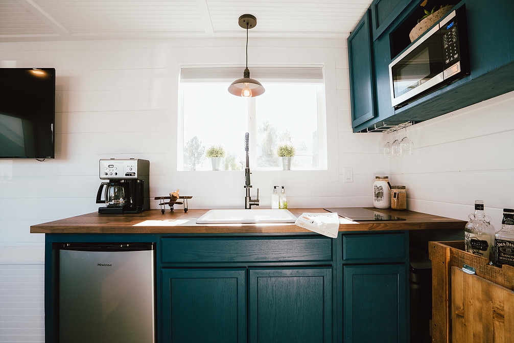 Design Stack: A Blog about Art, Design and Architecture: 20ft Shipping ...