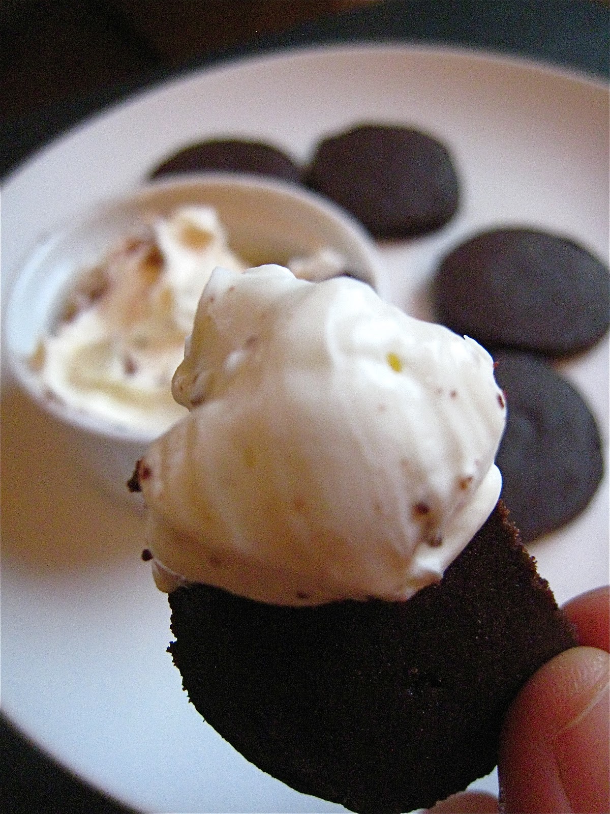 KITCHEN FIDDLER : Salt-and-Pepper Cocoa Shortbread Cookies