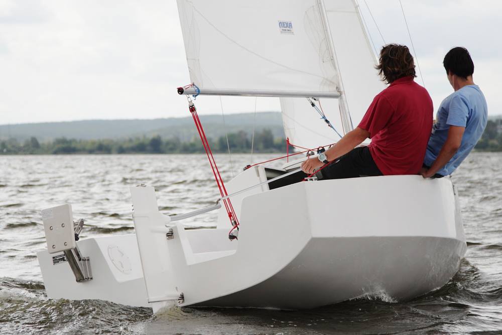 15 foot cabine daysailer | Boat Design Net